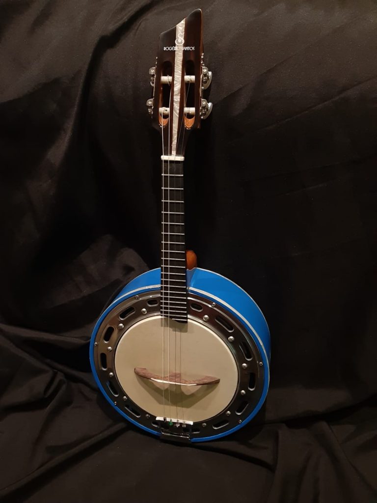 BANJO COLOR – Violões Rogério Santos